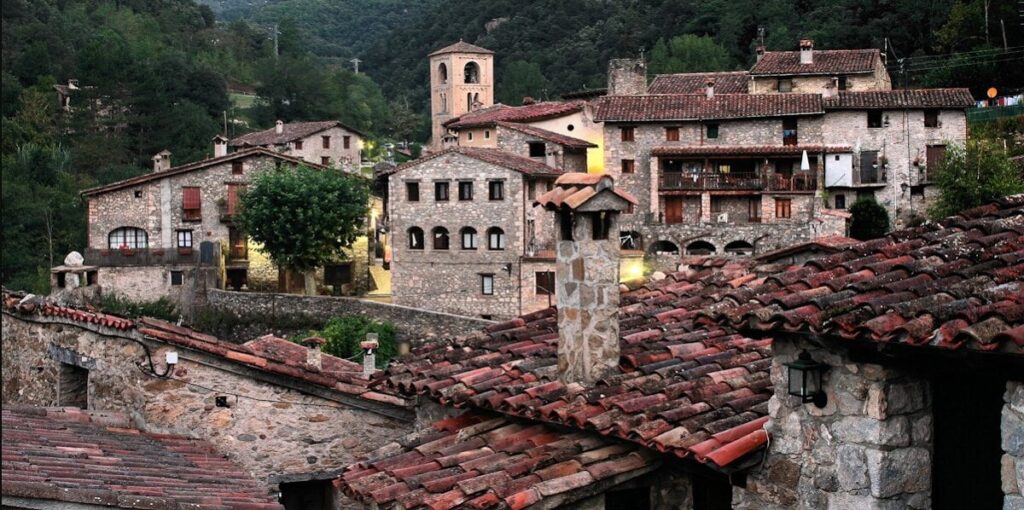 Qué ver en Beget (Girona) | El Pueblo medieval más bonito del Pirineo